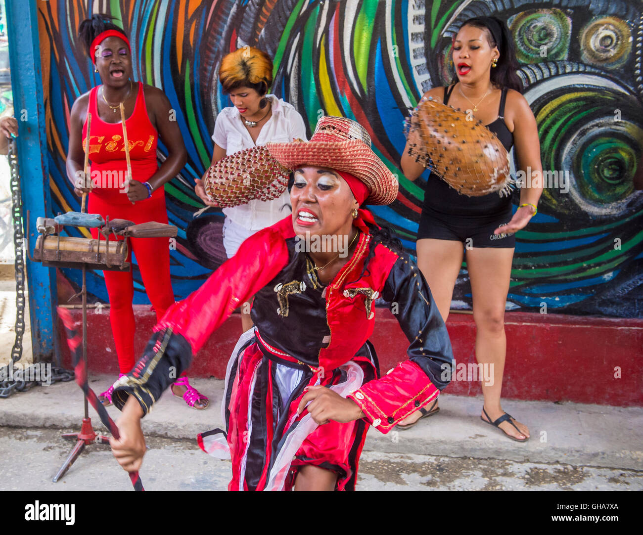 Rumba dancers in Havana Cuba Stock Photo - Alamy
