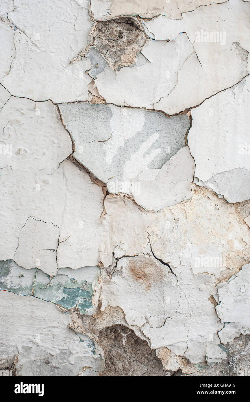 Wall crack texture, squat building, Belgrade, Serbia Stock Photo - Alamy