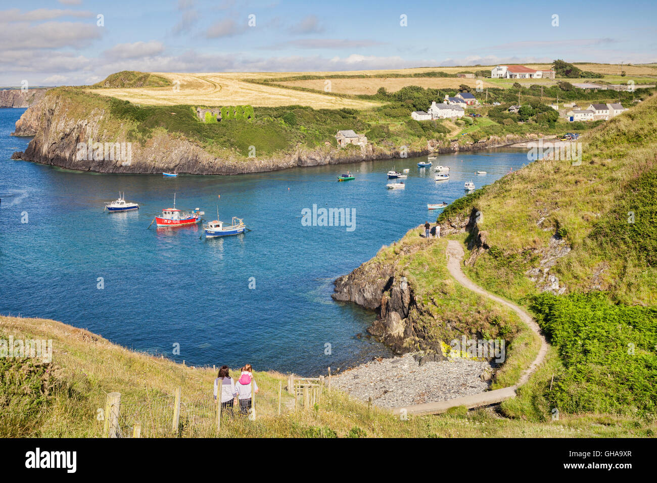 Abercastle and people hi-res stock photography and images - Alamy