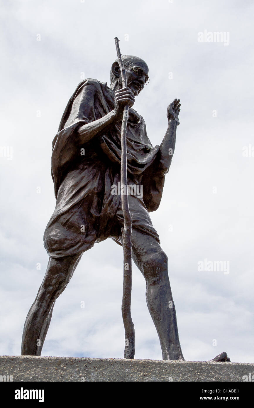 Ghandi statue hi-res stock photography and images - Alamy