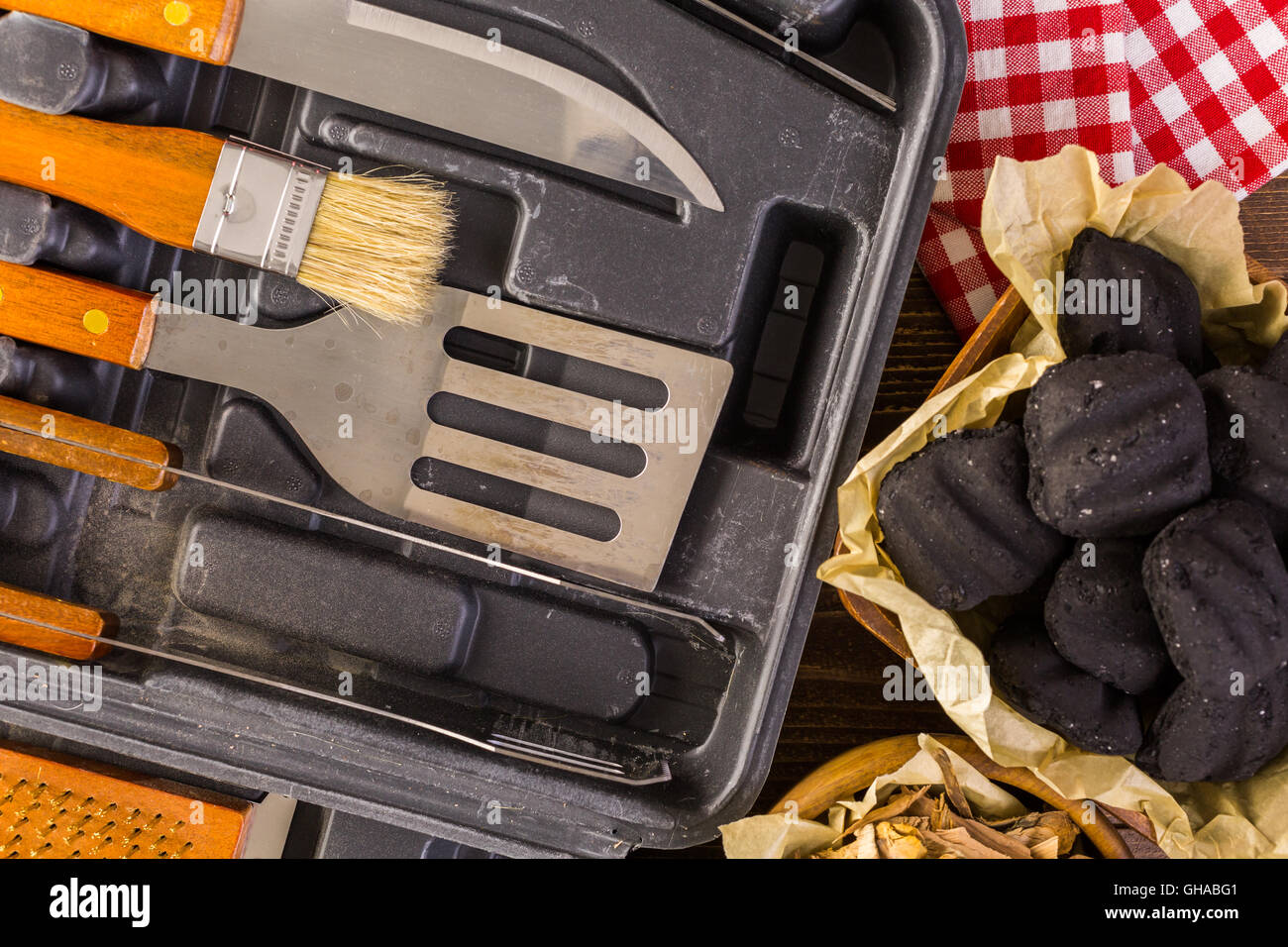 Stainless steel barbecue cooking set with wood handles Stock Photo - Alamy