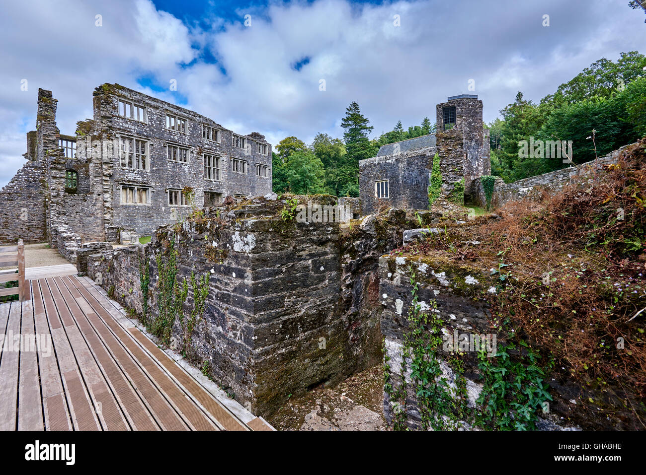Berry Pomeroy Castle, a Tudor mansion within the walls of an earlier ...