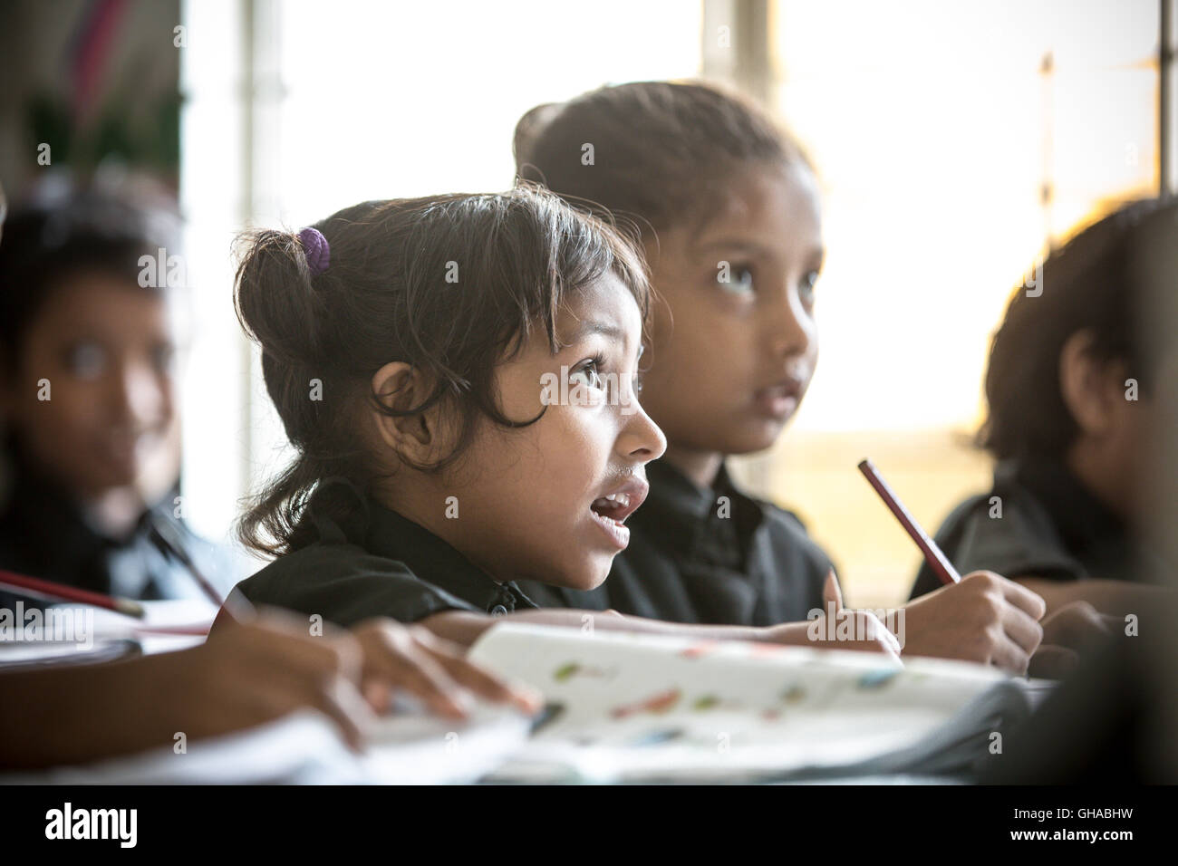 Young students in a school in Dhaka - Bangladesh Stock Photo - Alamy