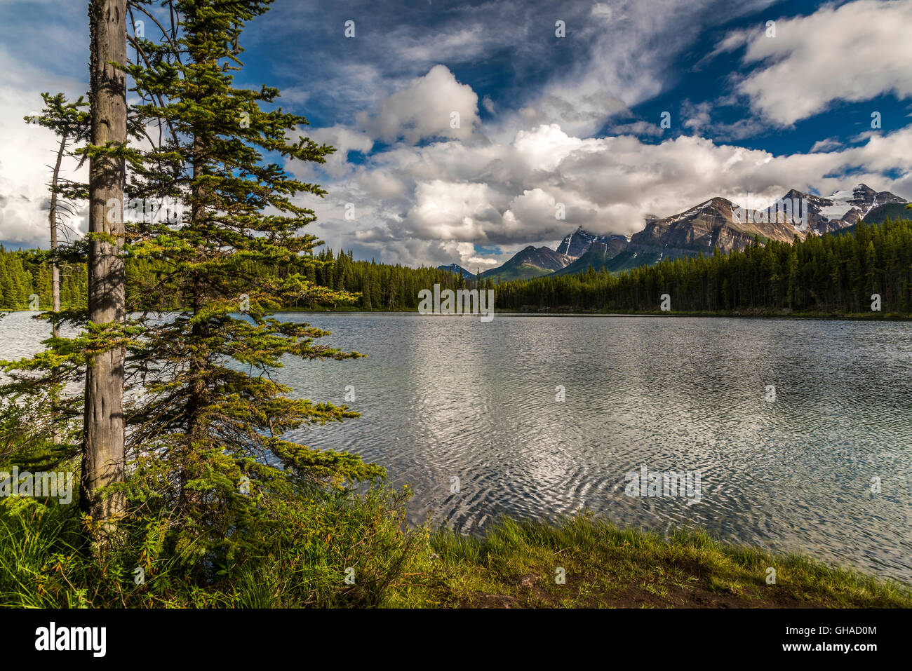 Herbert lake hi-res stock photography and images - Alamy
