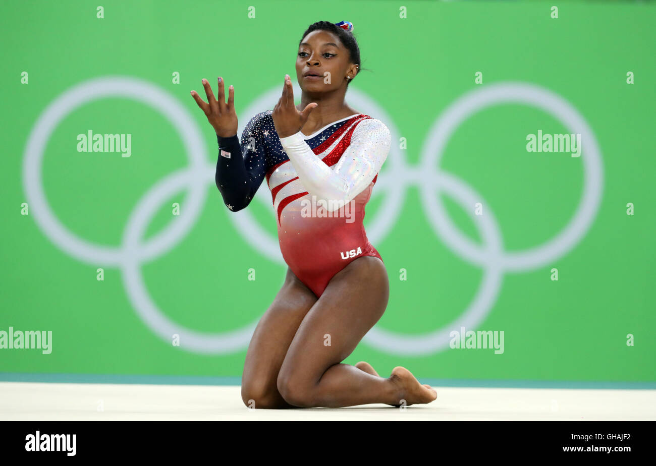Simone biles 2016 rio olympics hi-res stock photography and images - Alamy