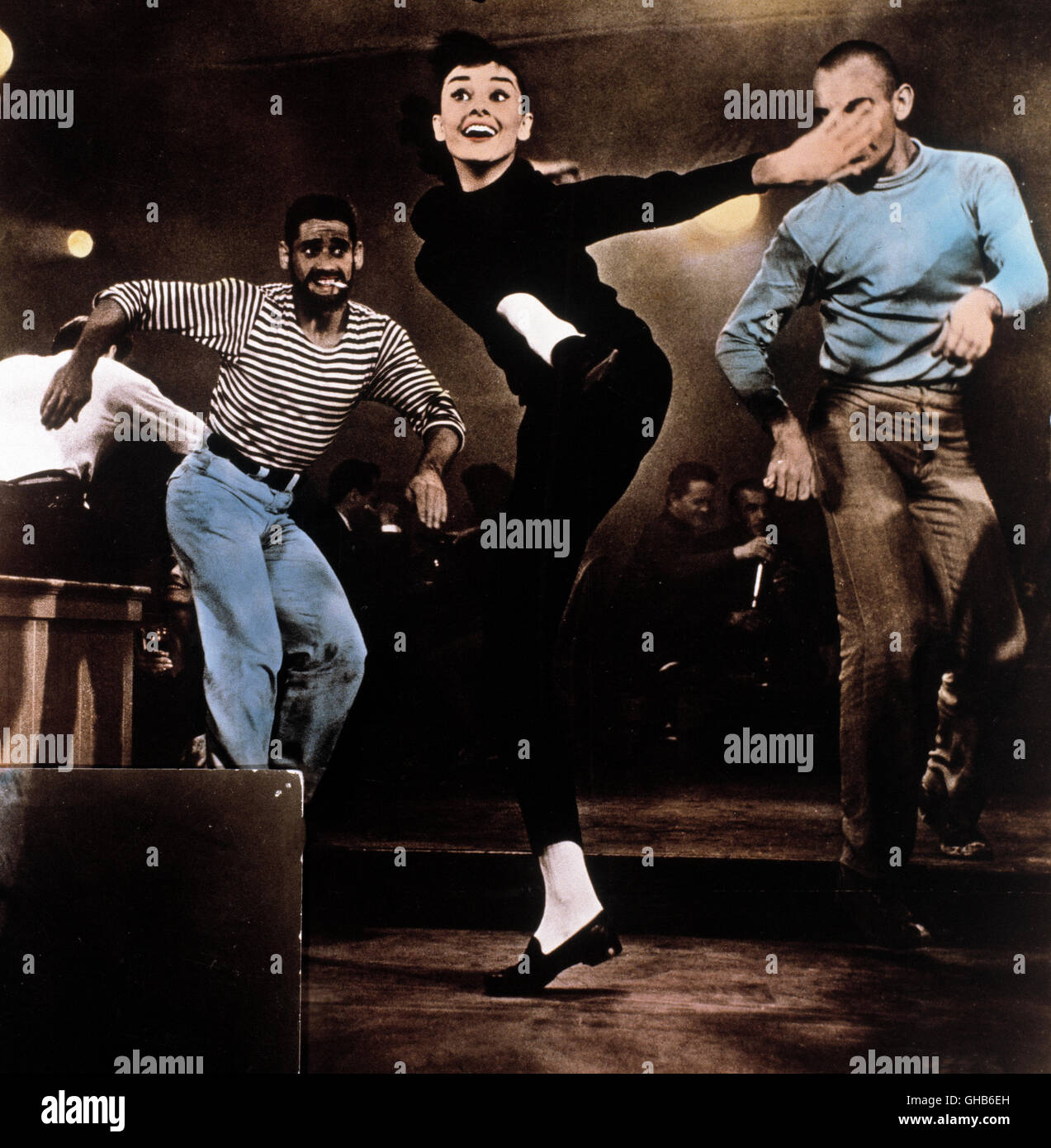 EIN SÜSSER FRATZ Funny Face USA 1957 Stanley Donen Szene mit AUDREY ...