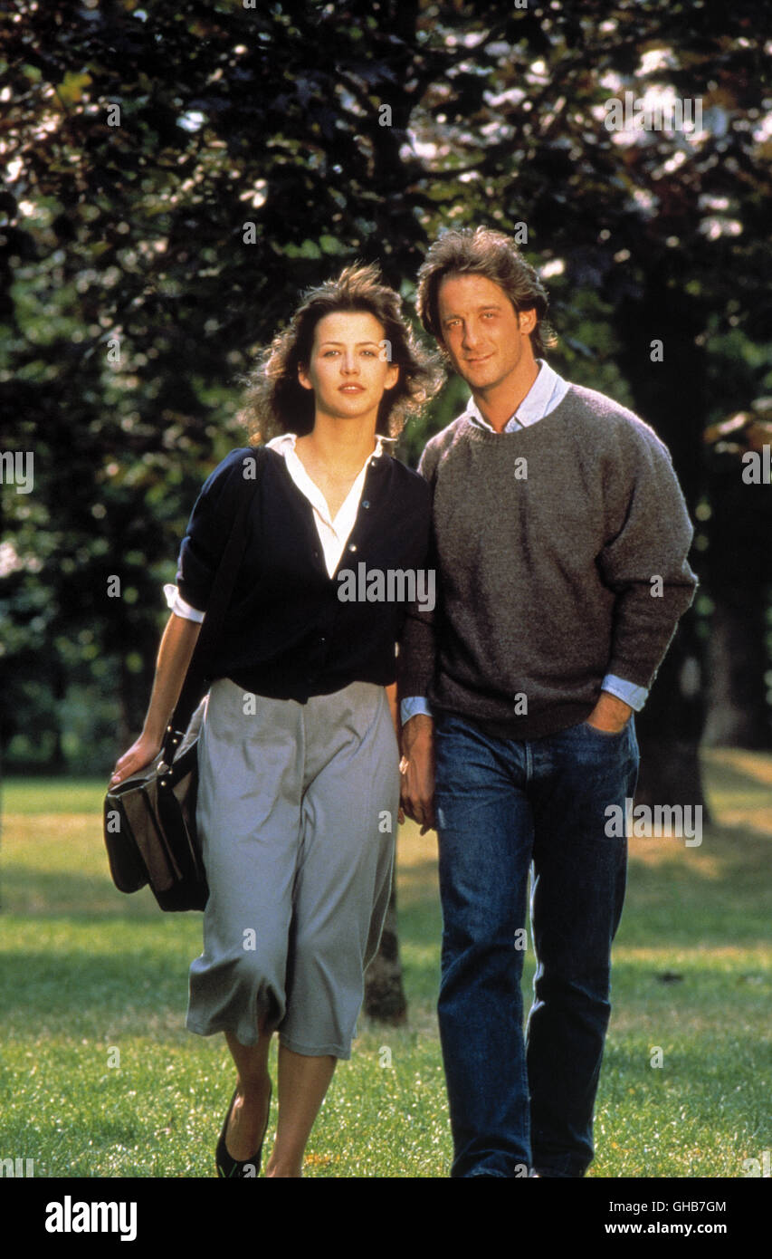 DIE STUDENTIN L'Etudiante Frankreich 1988 Claude Pinoteau Valentine (SOPHIE MARCEAU) und Ned ...