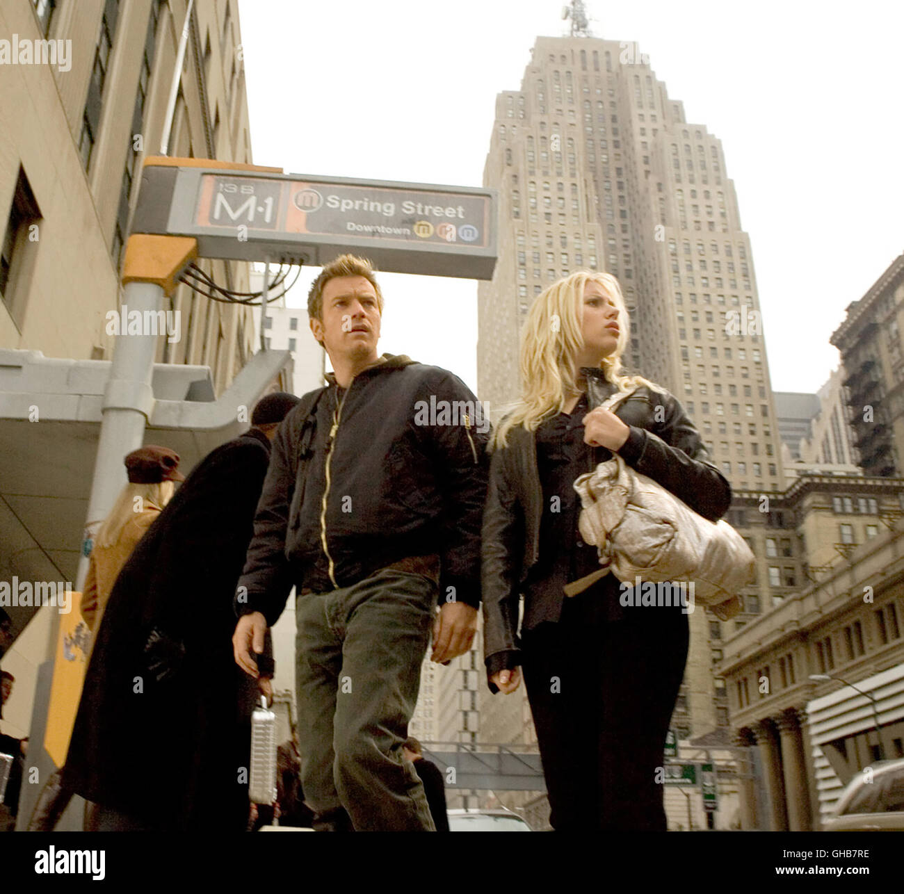 DIE INSEL The Island USA 2005 Michael Bay Lincoln (EWAN MCGREGOR) und ...