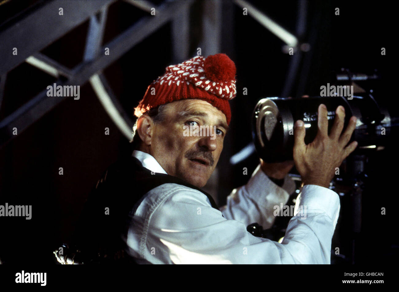 FALLING INTO PARADISE D/Serbia/NL/F 2004 Milos Radovic Lubi (LAZAR ...