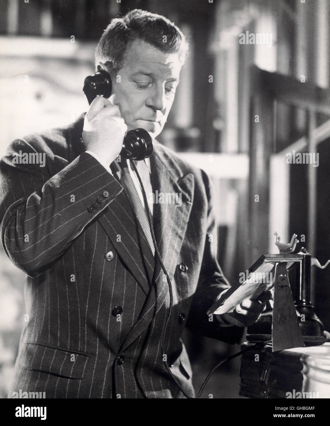 RAZZIA SUR LA CHNOUF Razzia in Paris Frankreich 1955 Henri Decoin JEAN ...