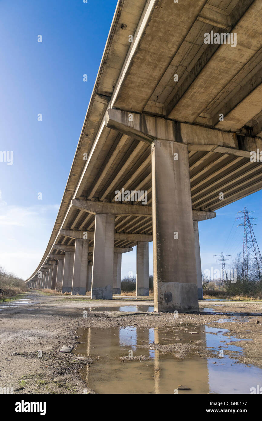 Concrete flyover hi-res stock photography and images - Alamy