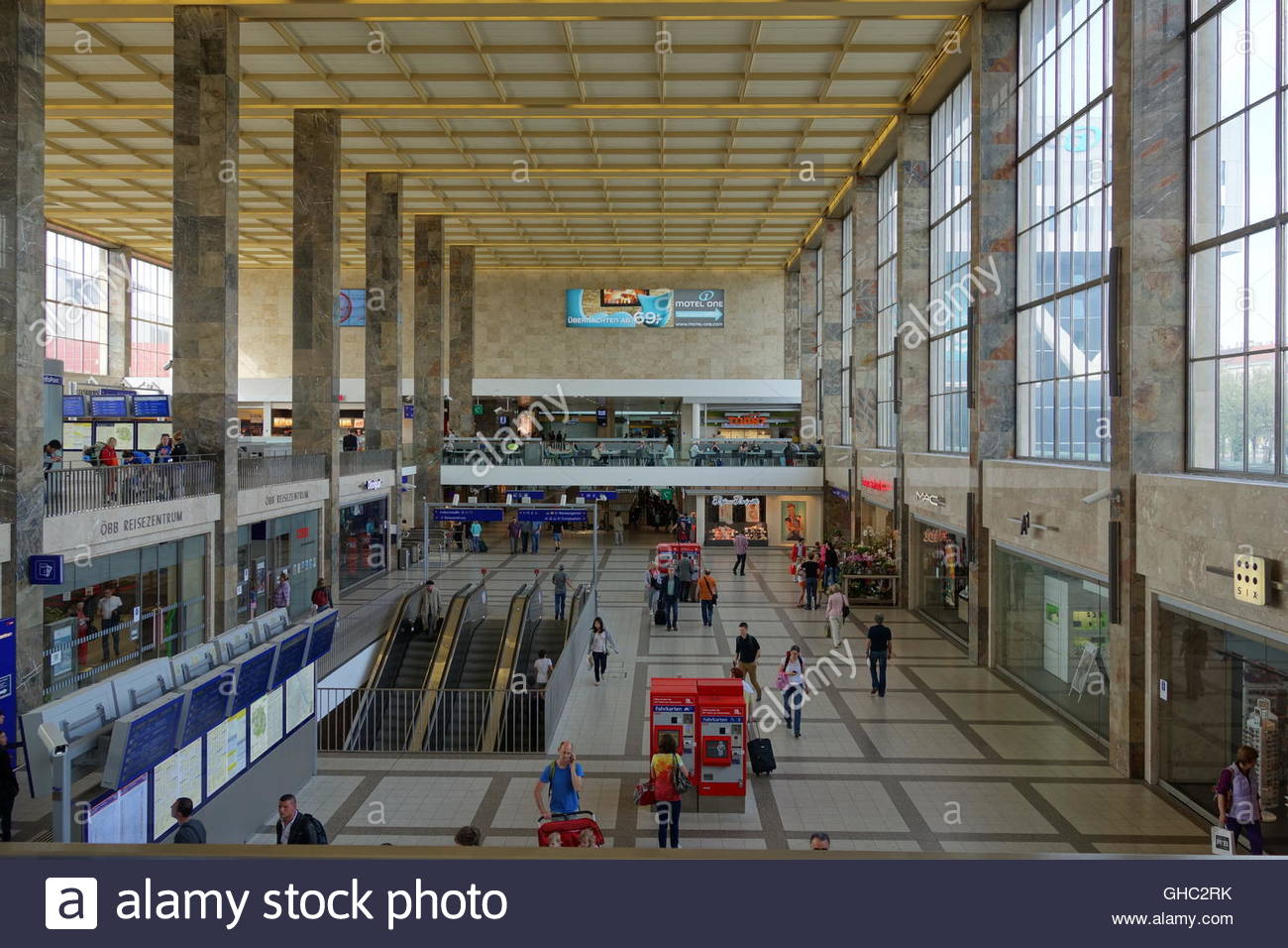 Wien Westbahnhof High Resolution Stock Photography and Images - Alamy