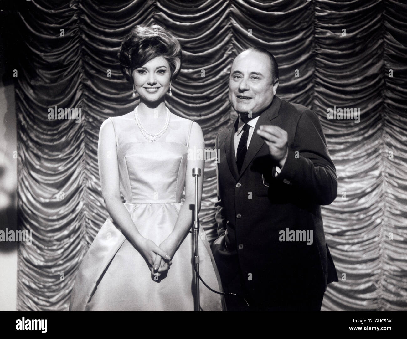 Il vigile italien 1960 luigi hi-res stock photography and images - Alamy