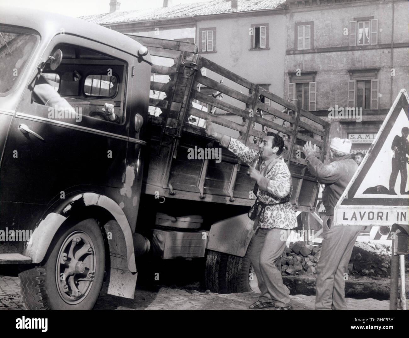 IL VIGILE Italien 1960 Luigi Zampa Szene mit ALBERTO SORDI Regie: Luigi ...