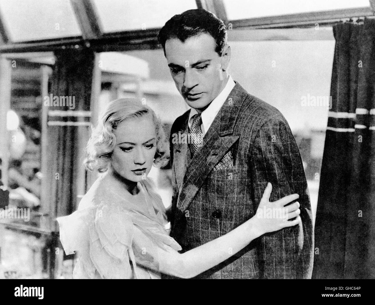 SERENADE ZU DRITT Design for Living USA 1933 Gilda Farrell (MIRIAM ...