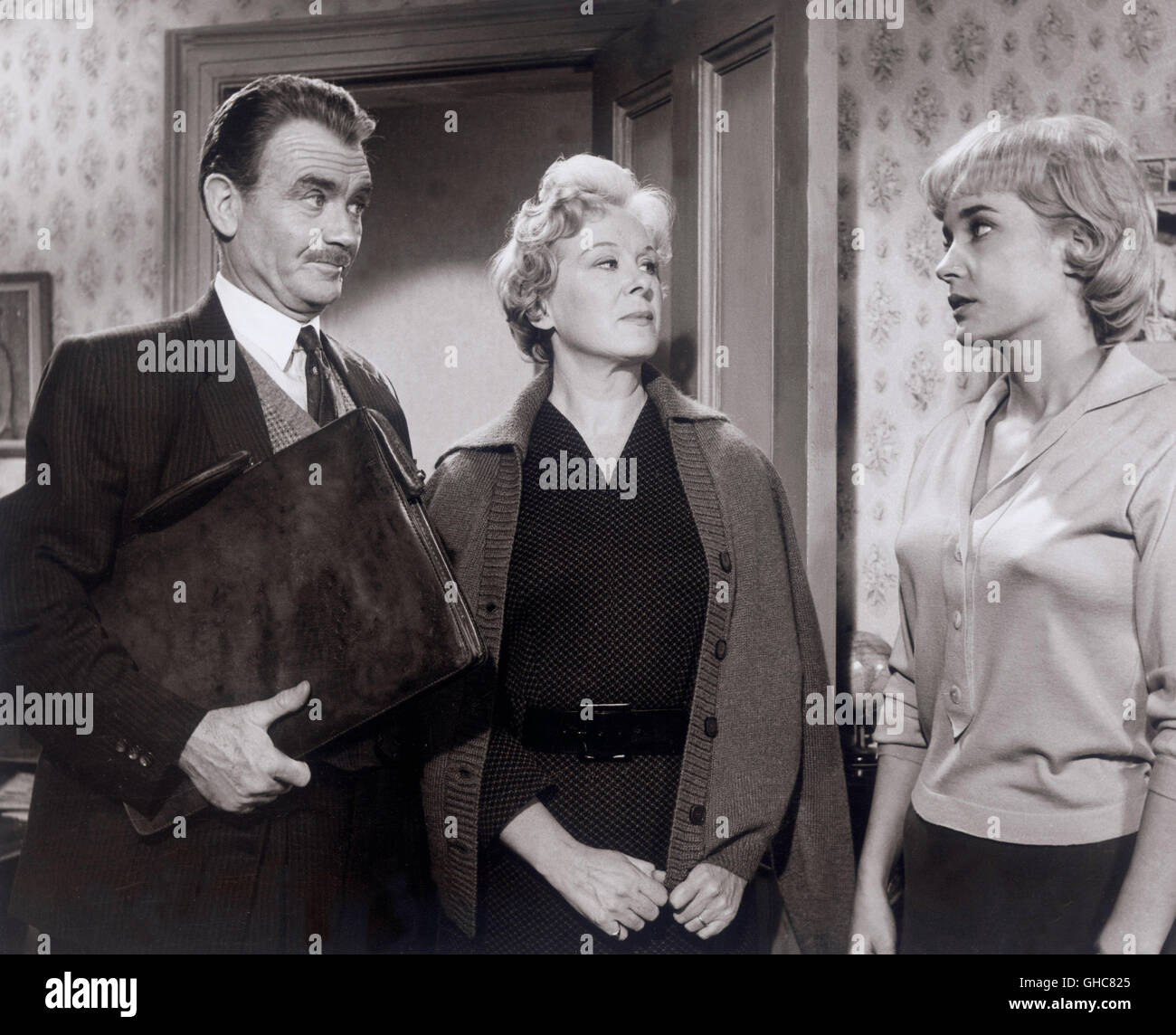 FLAME IN THE STREETS UK 1961 Roy Ward Baker The Palmers (JOHN MILLS ...