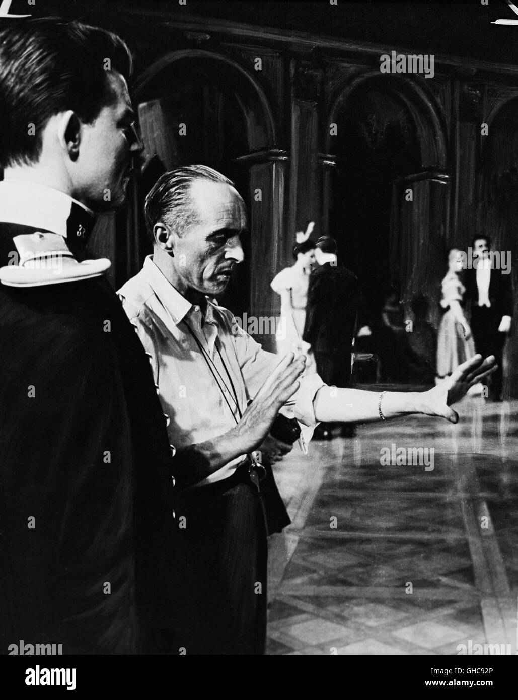 French Director RENE CLAIR (1898-1991), during the shooting: 'Les ...