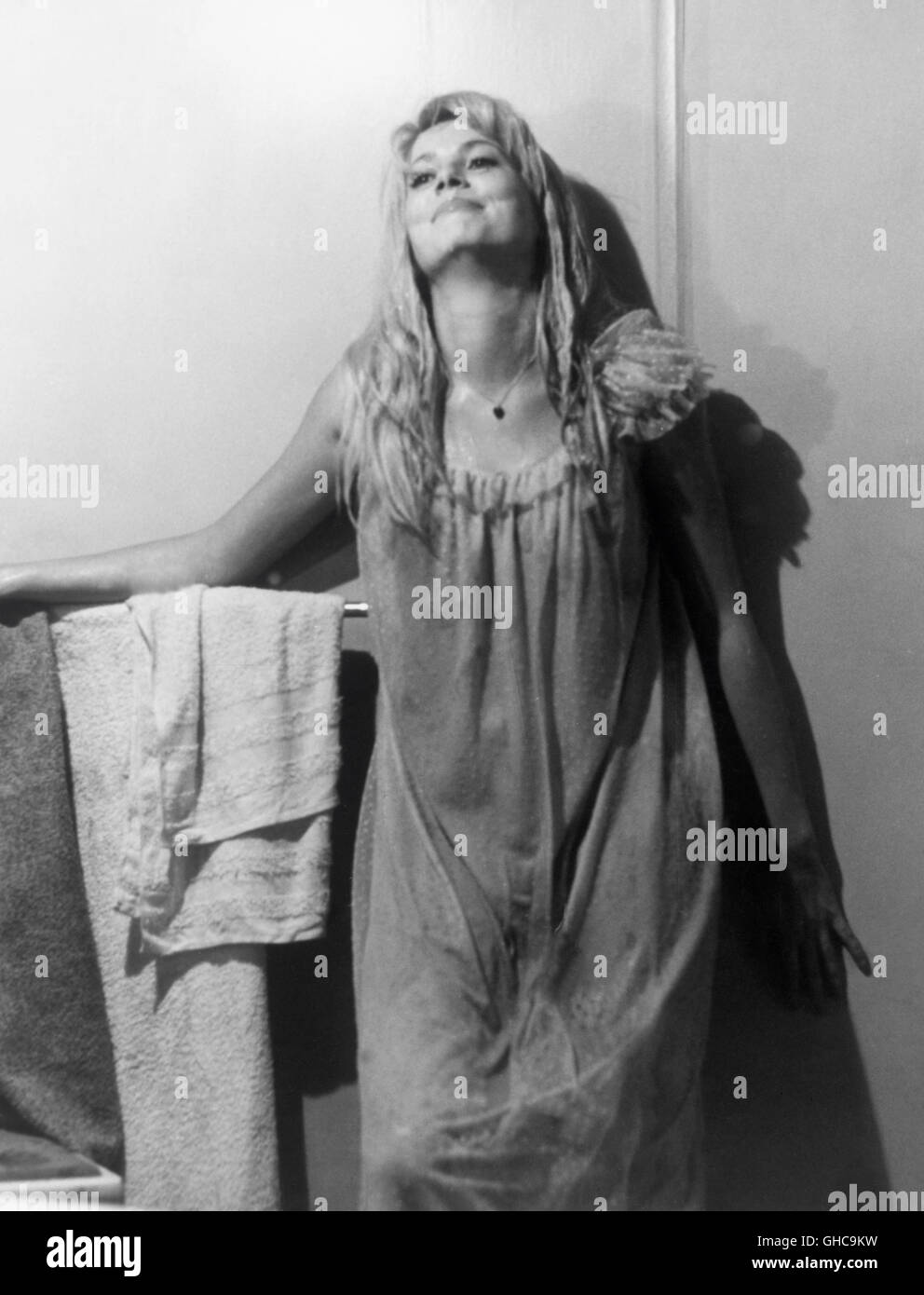 REPULSION UK 1965 Roman Polanski Carol Ledoux (CATHERINE DENEUVE) Regie ...