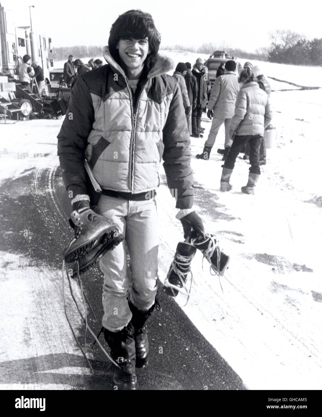 ICE CASTLES USA 1978 Donald Wrye ROBBY BENSON as Nick Peterson couples ...