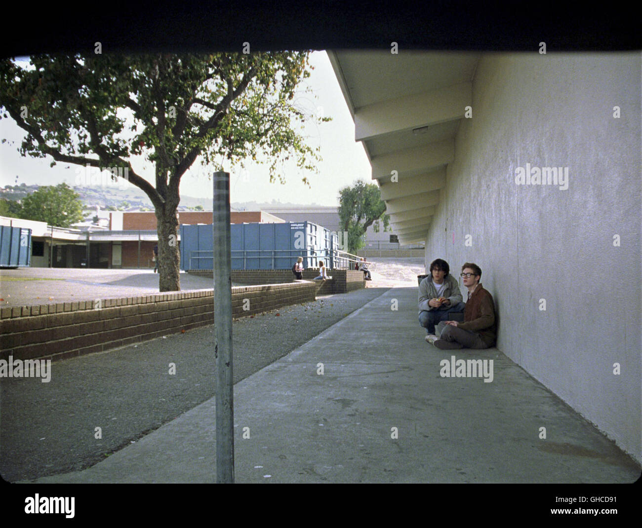 BRICK USA 2006 Rian Johnson JOSEPH GORDON-LEVITT (Brendan), MATT O ...