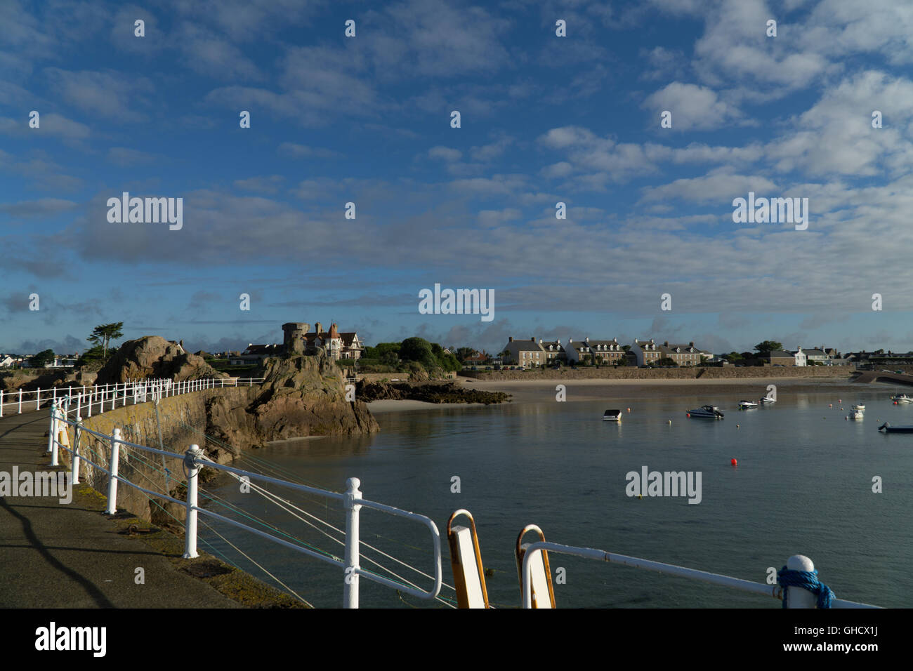 Jersey la rocque harbour hi-res stock photography and images - Alamy