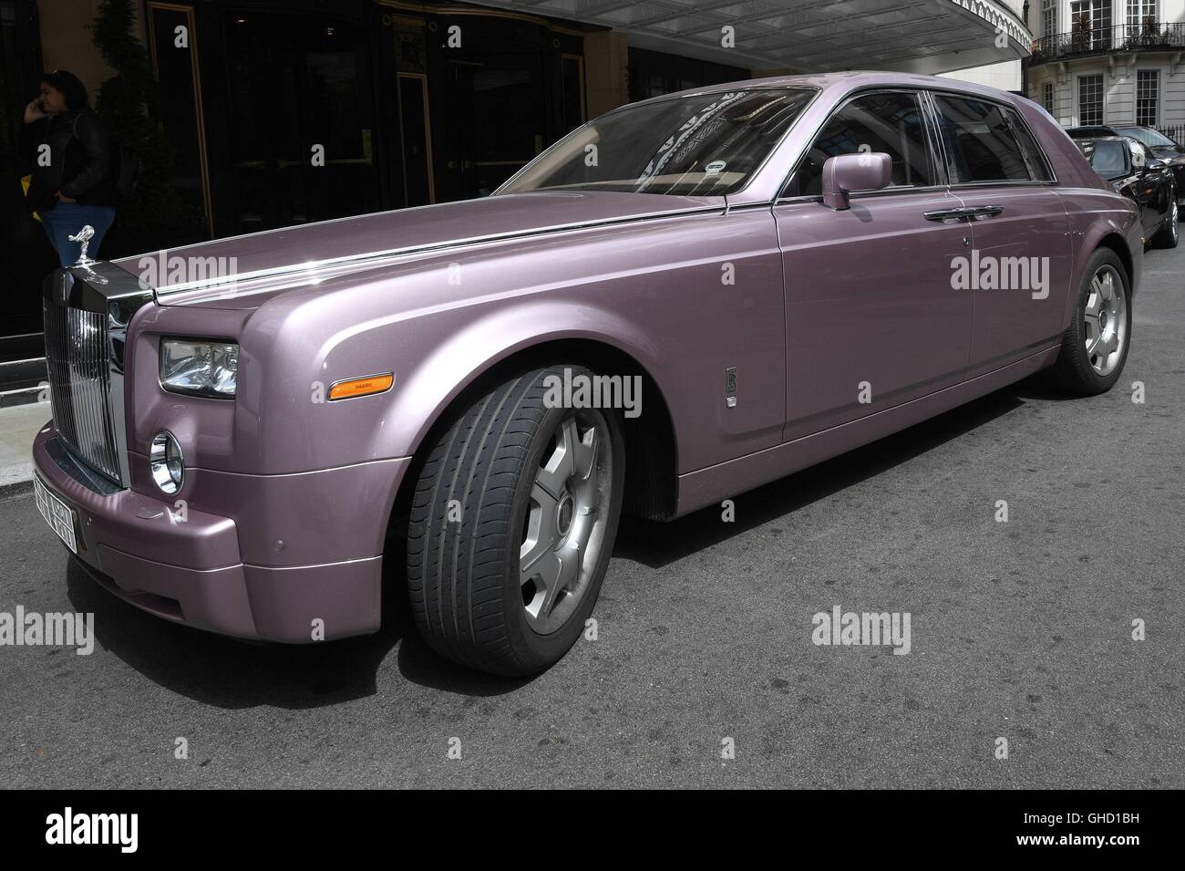 Saudi arabian number plate hi-res stock photography and images - Alamy