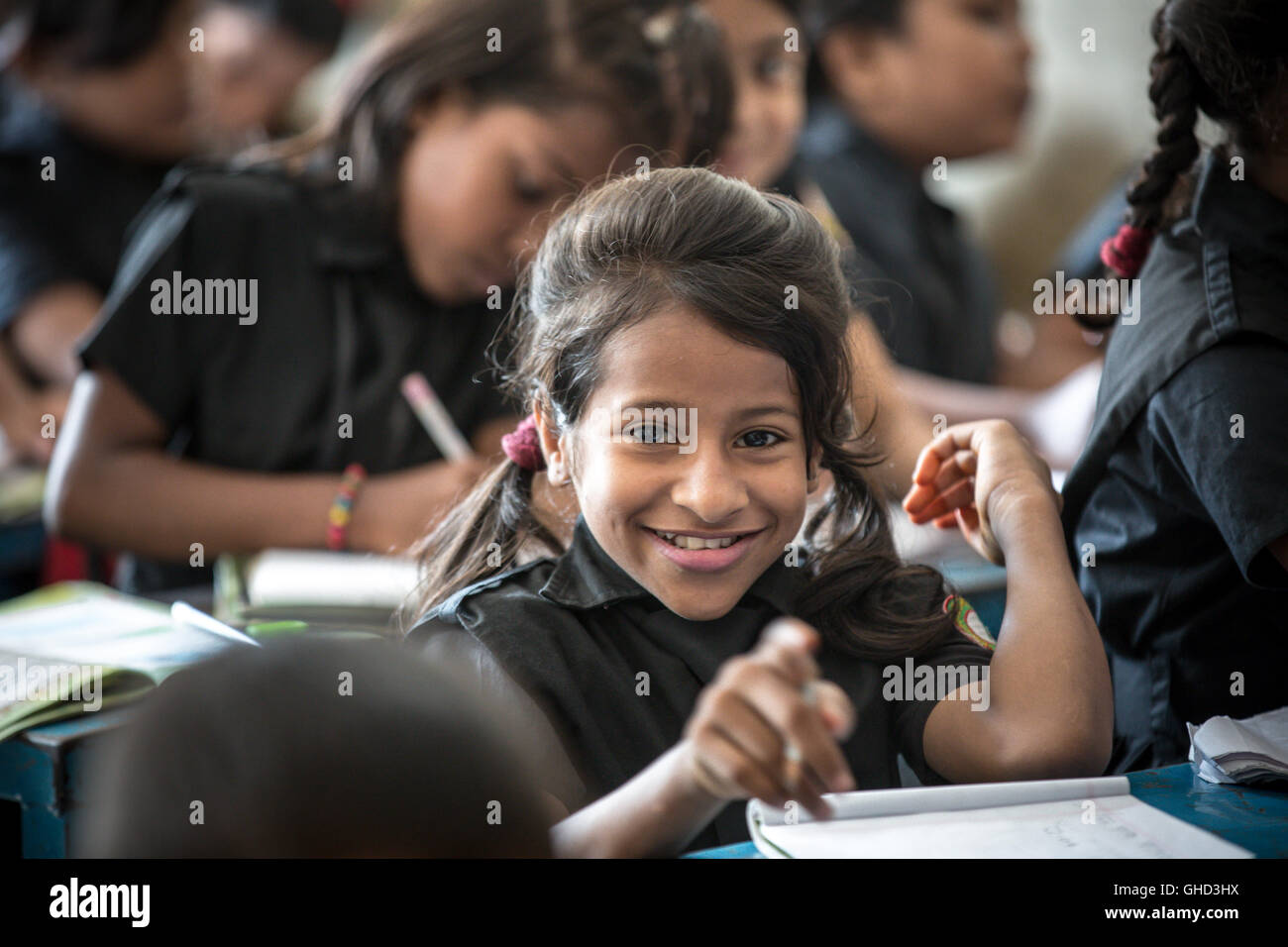Young students in a school in Dhaka - Bangladesh Stock Photo - Alamy
