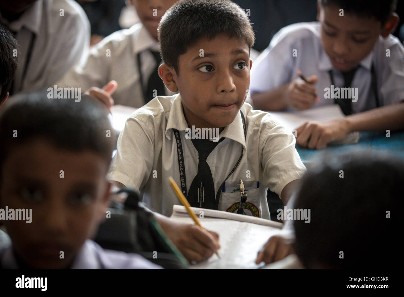 Students in a school in Dhaka - Bangladesh Stock Photo - Alamy