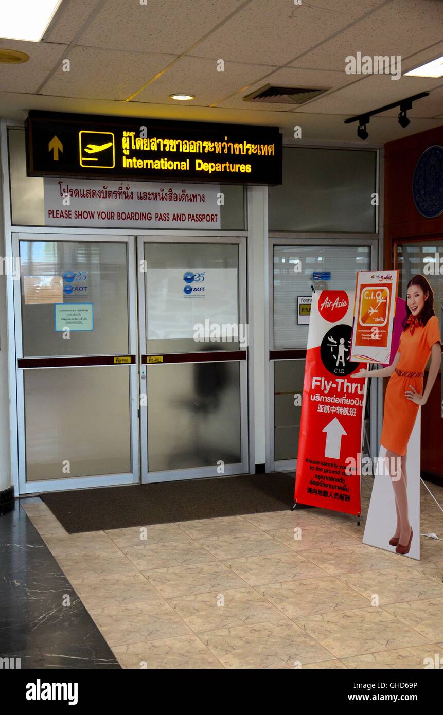 Airport boarding gate door High Resolution Stock Photography and Images ...