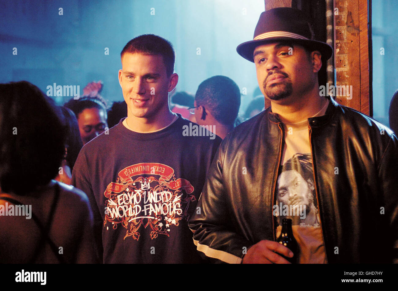 STEP UP USA 2006 Anne Fletcher Tyler (CHANNING TATUM) and Omar (HEAVY D ...