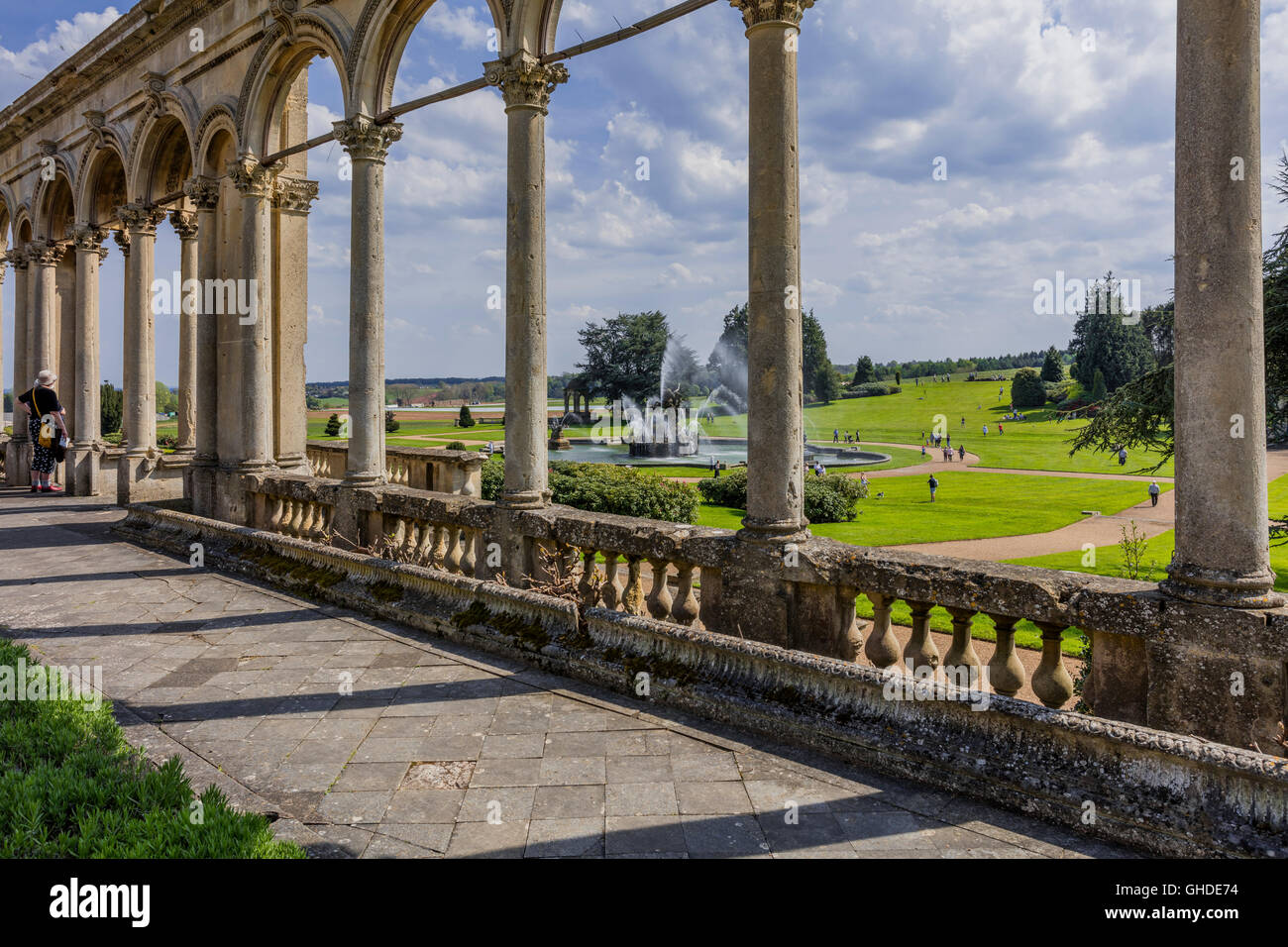 Witley estate hi-res stock photography and images - Alamy