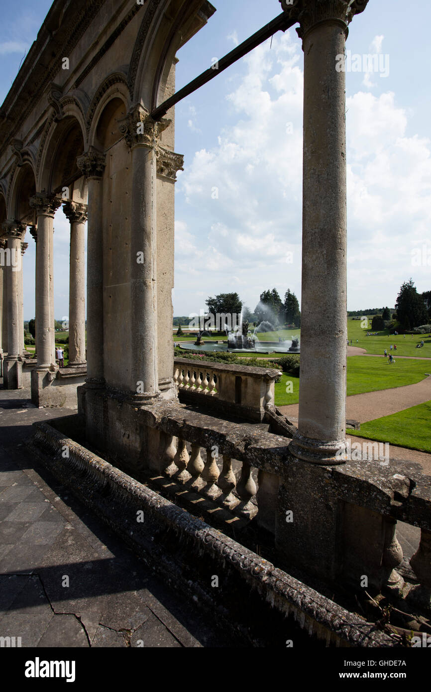 Witley estate hi-res stock photography and images - Alamy