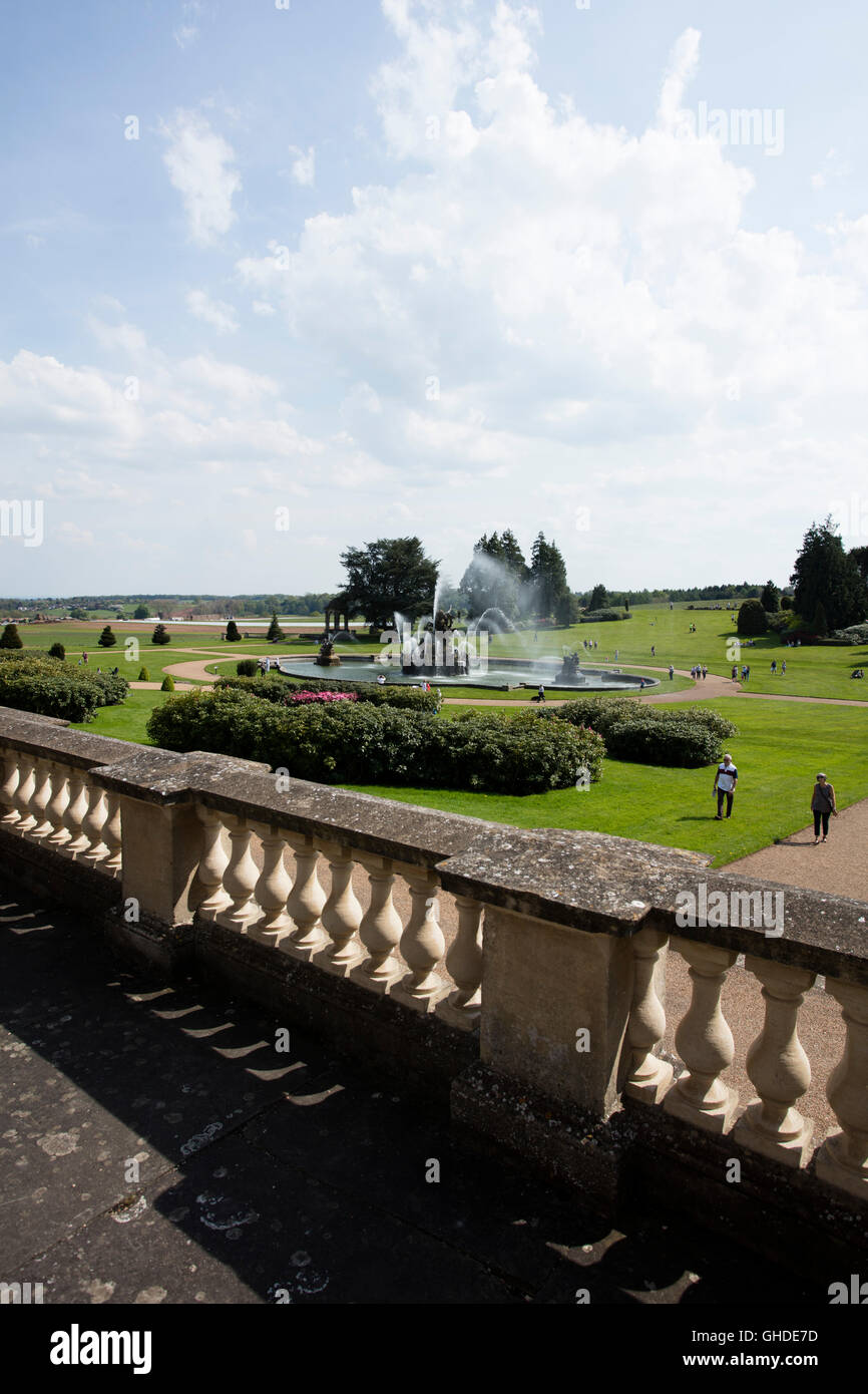Witley estate hi-res stock photography and images - Alamy