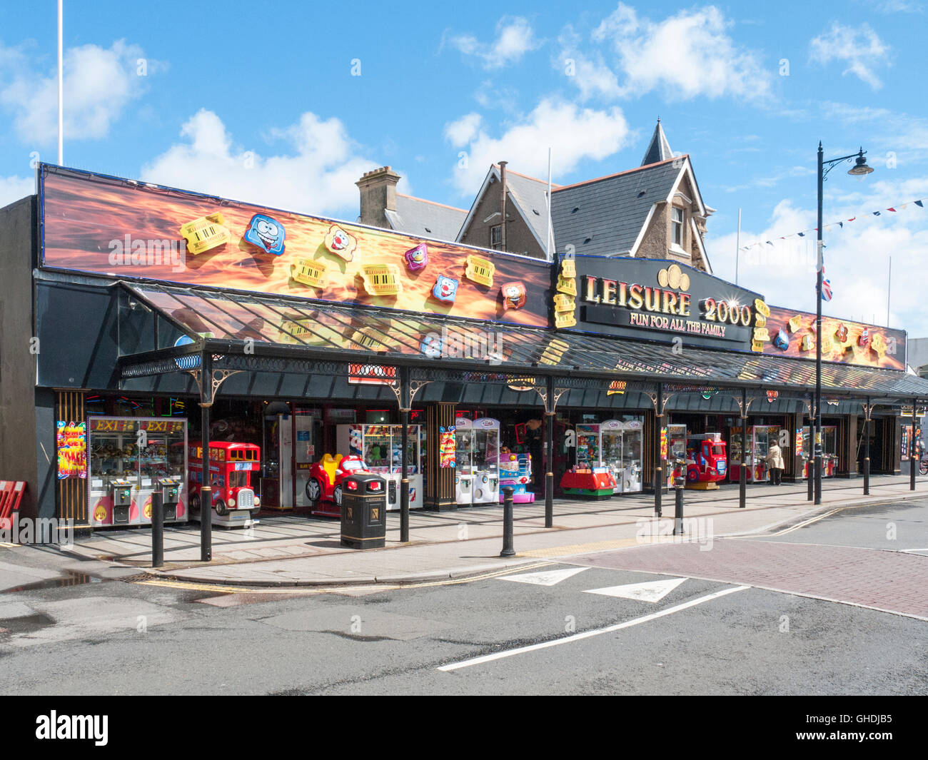 Leisure 2000 amusement arcade in Paignton Devon UK Stock Photo - Alamy