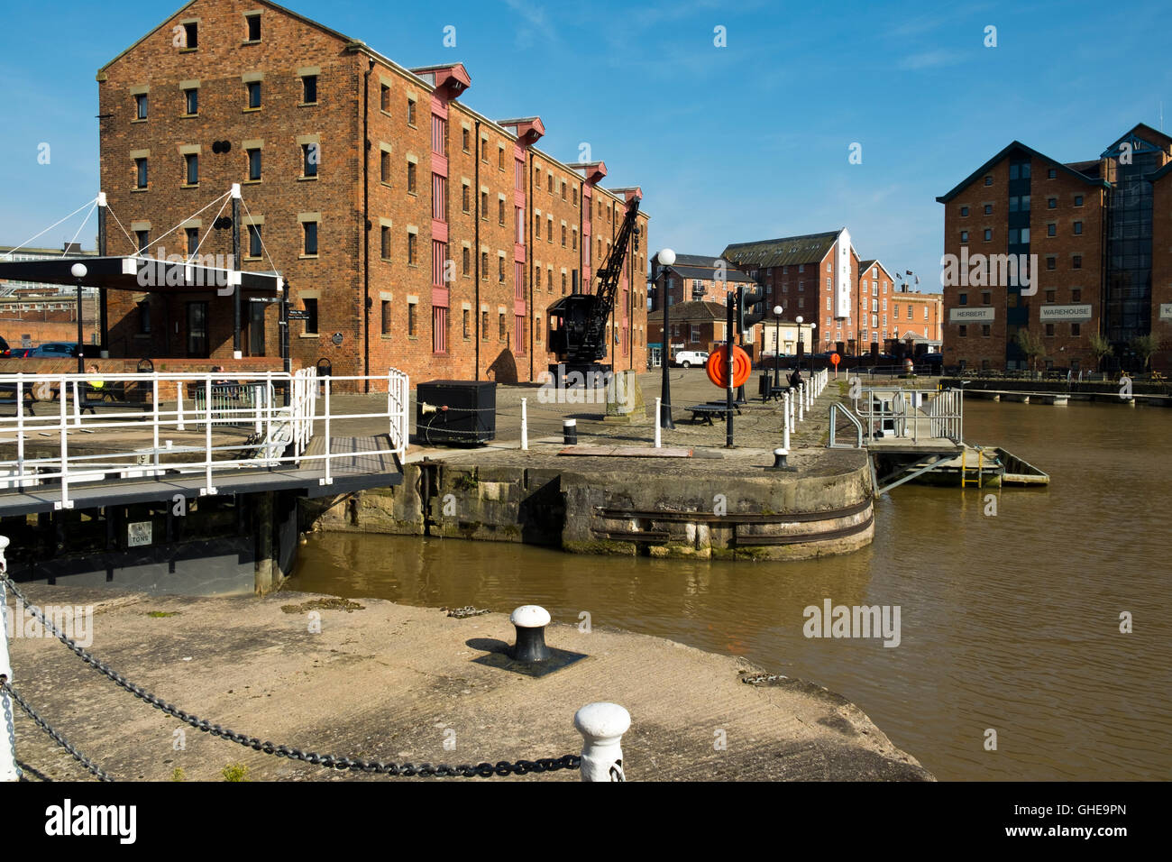 Spring sunshine brings visitors to Gloucester Docks, Gloucester, UK ...