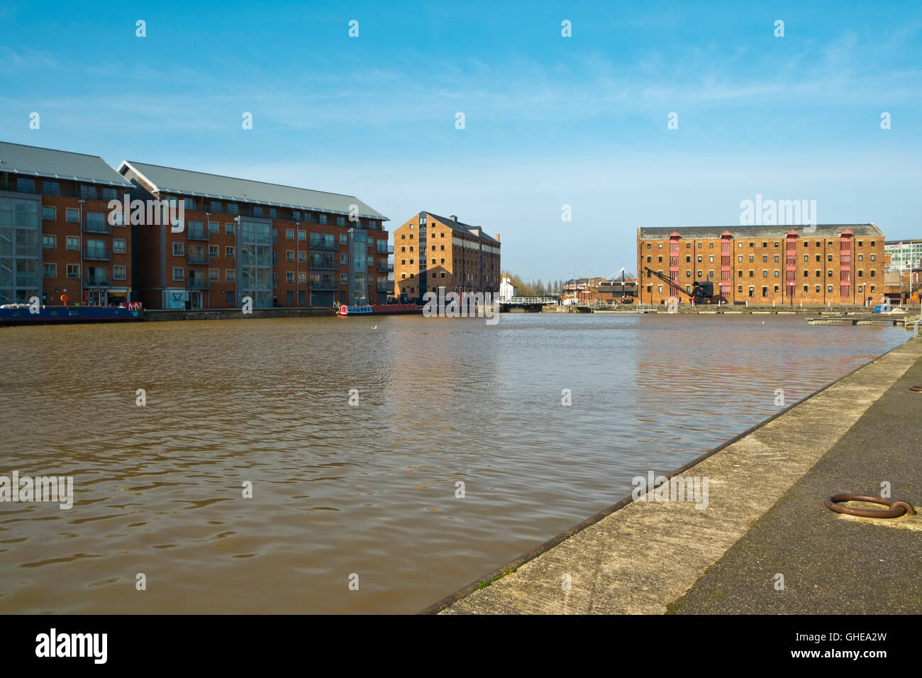 Spring sunshine at Gloucester Docks, Gloucester, UK Stock Photo - Alamy