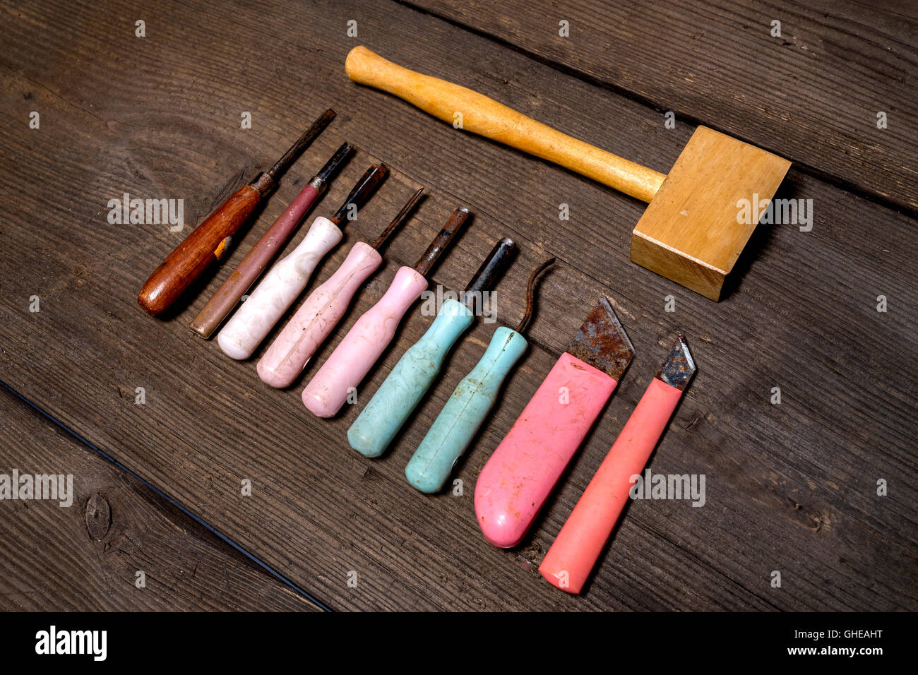 Vintage sculptor tools hi-res stock photography and images - Alamy