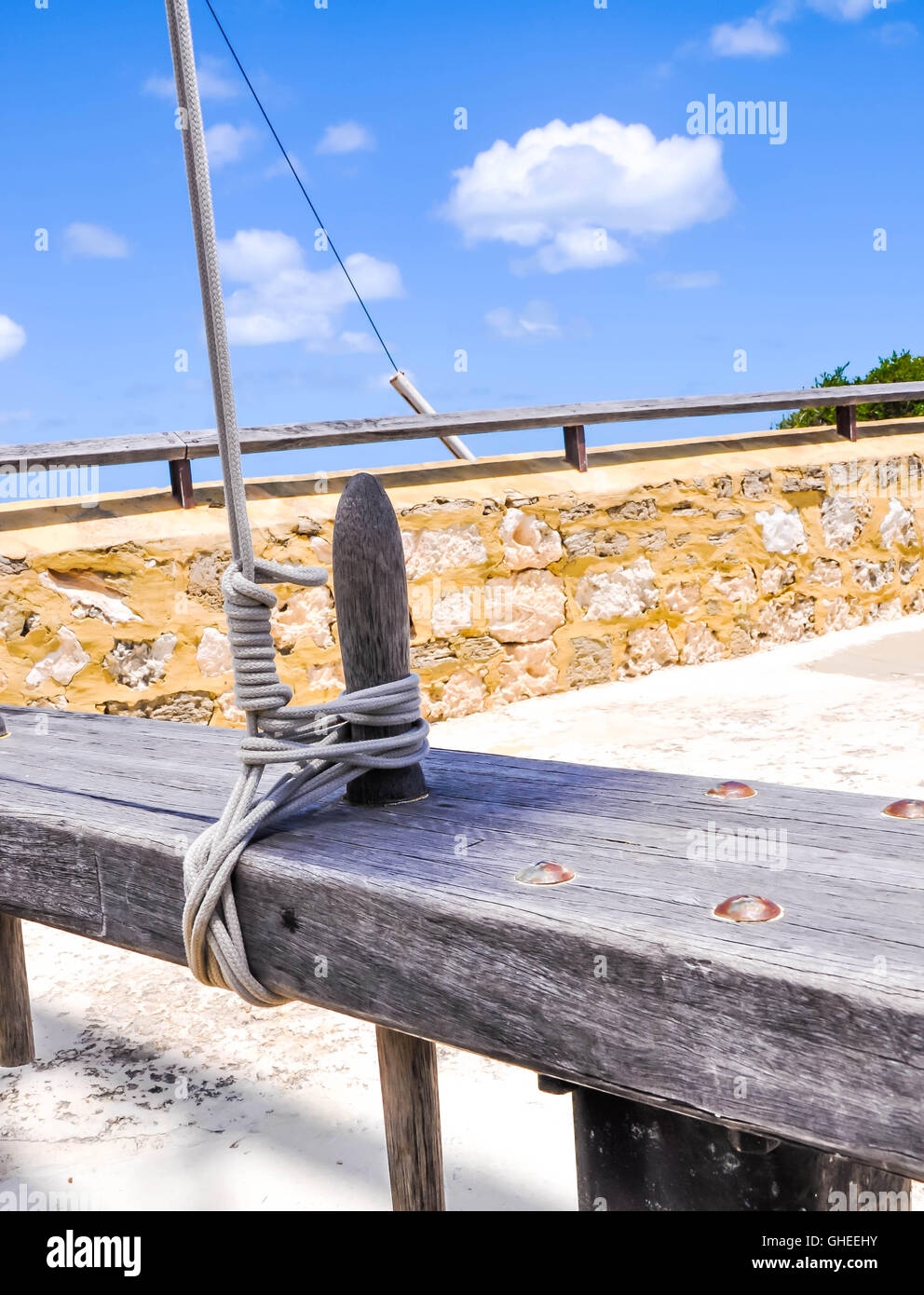 Limestone boundary wall hi-res stock photography and images - Alamy