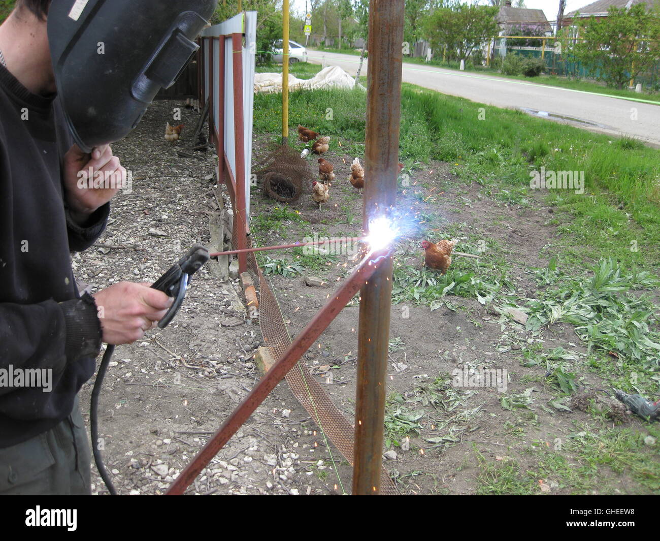 Welding of steel square pipe electric welding. The use of electric ...