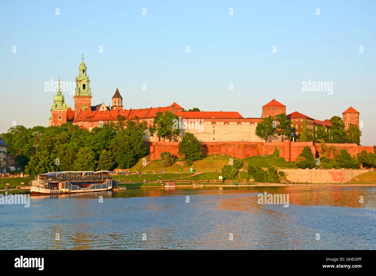City vistula river hi-res stock photography and images - Alamy