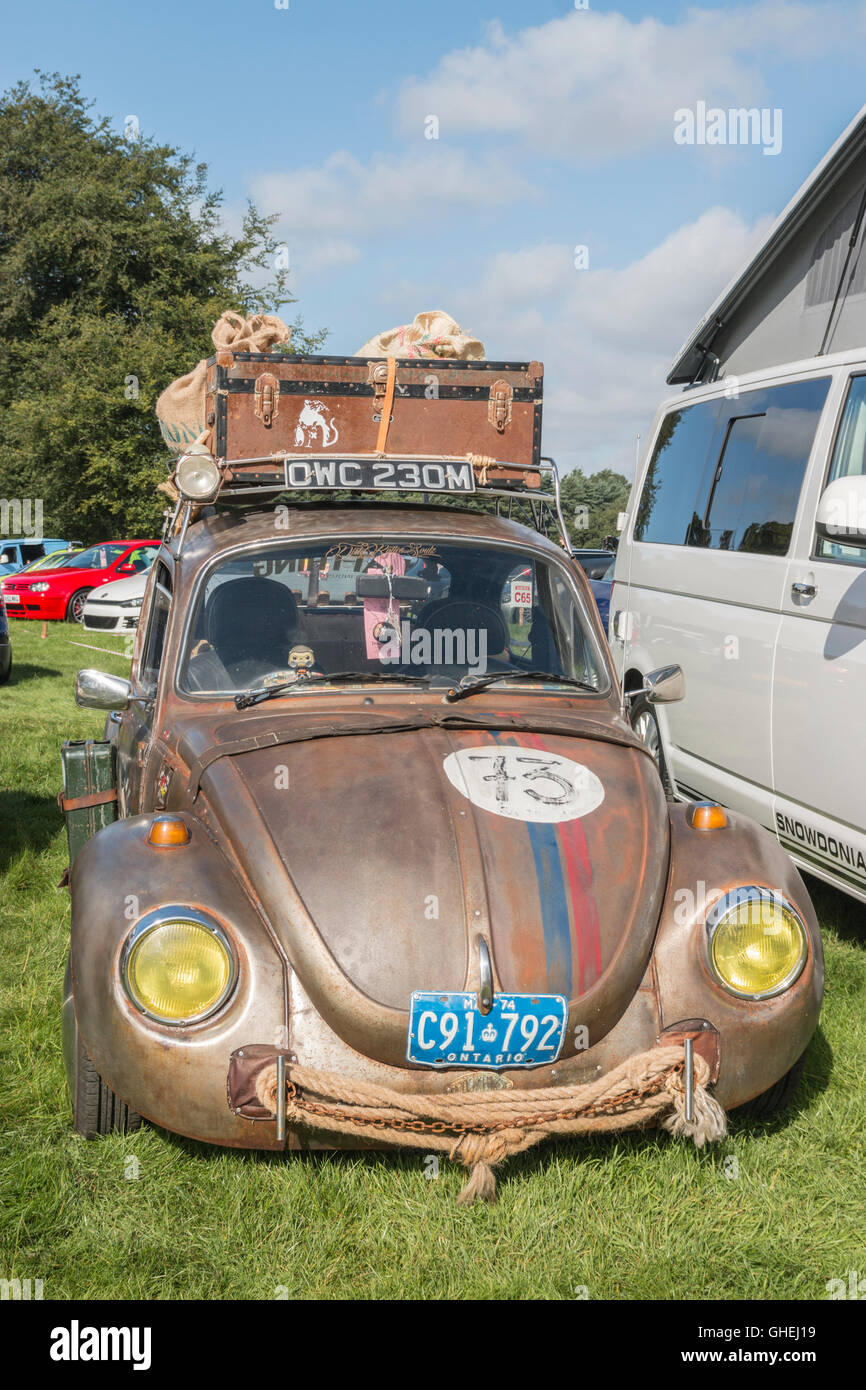 Rusty volkswagen beetle hi-res stock photography and images - Alamy