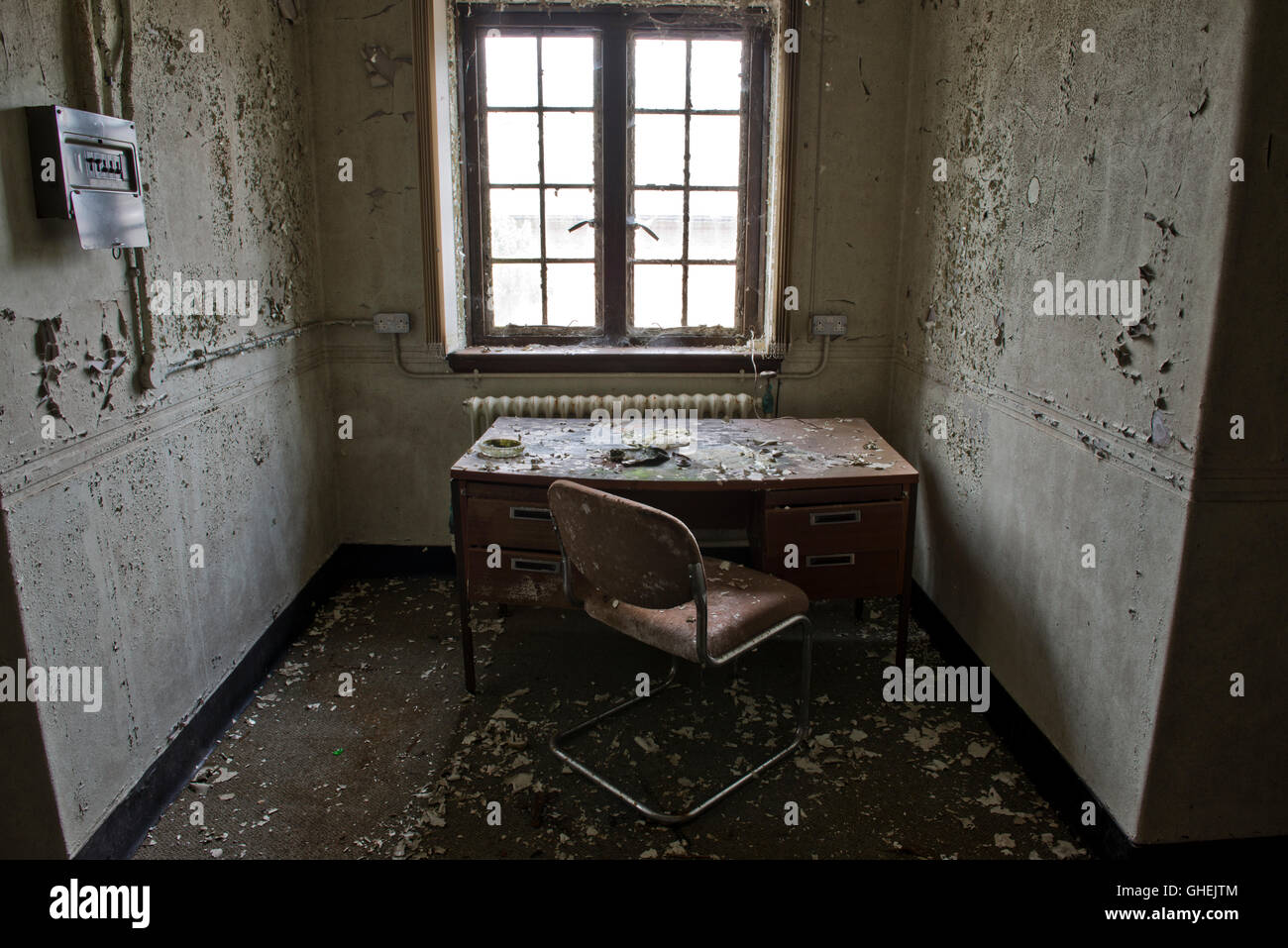 Dirty hospital hi-res stock photography and images - Alamy