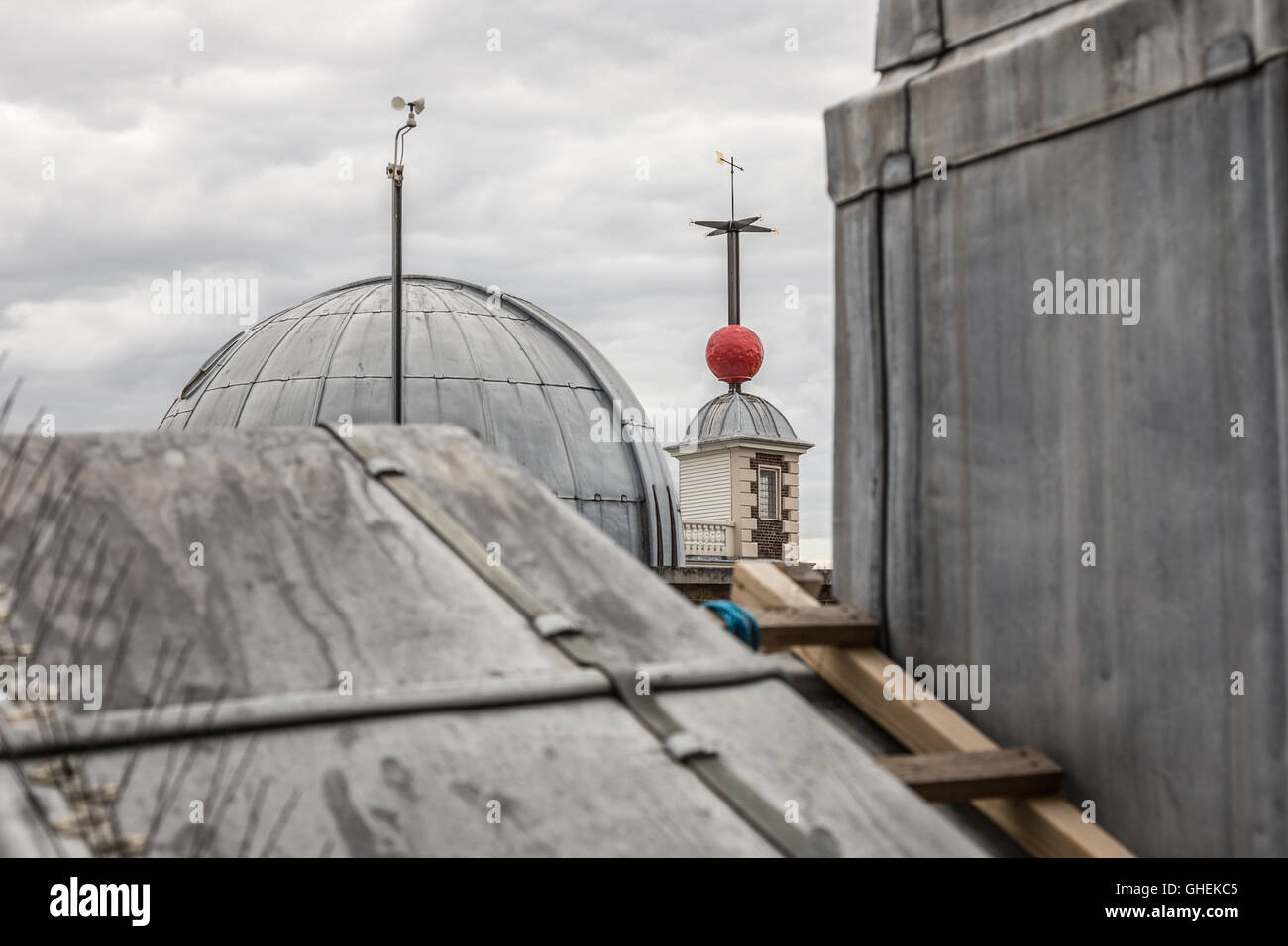 Greenwich meridian clock High Resolution Stock Photography and Images ...
