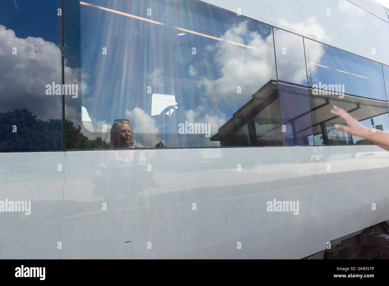 Wave goodbye hi-res stock photography and images - Alamy