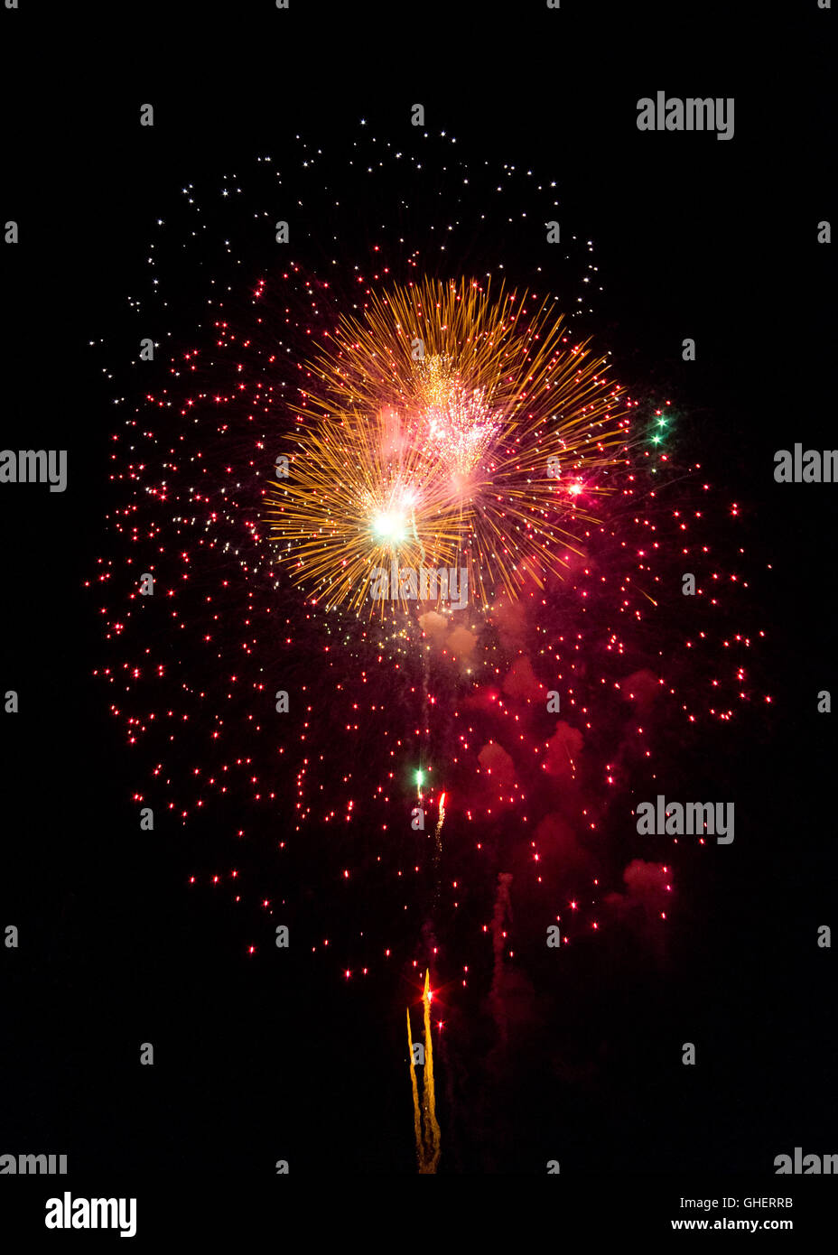 Fireworks show during the National Pyrotechnic Festival in Tultepec ...