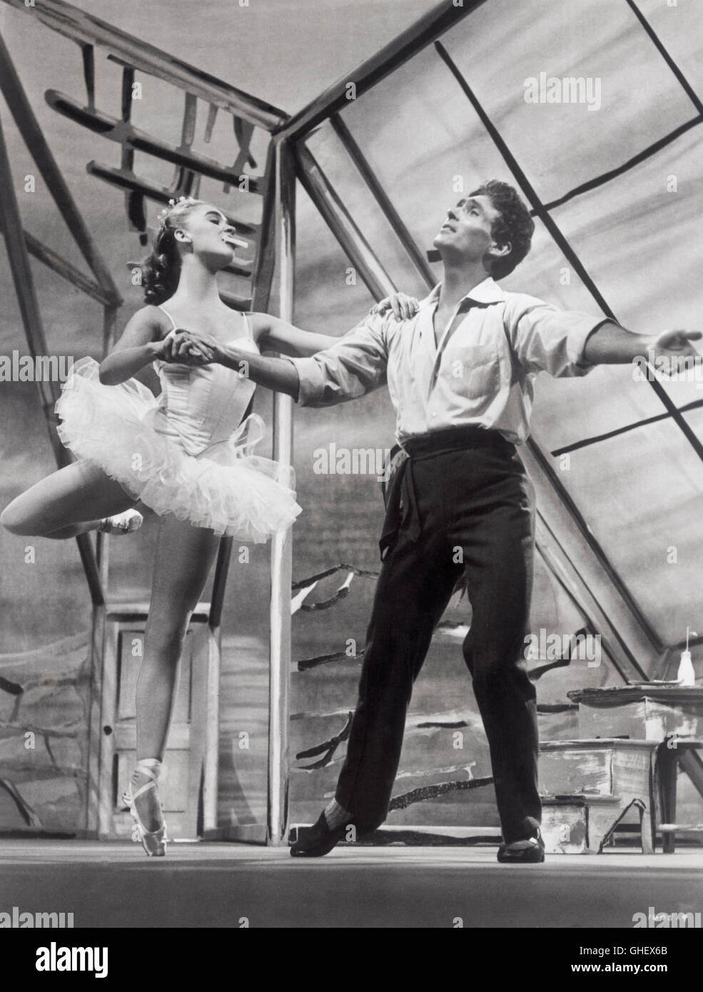 Gene kelly invitation dance 1956 hi-res stock photography and images ...