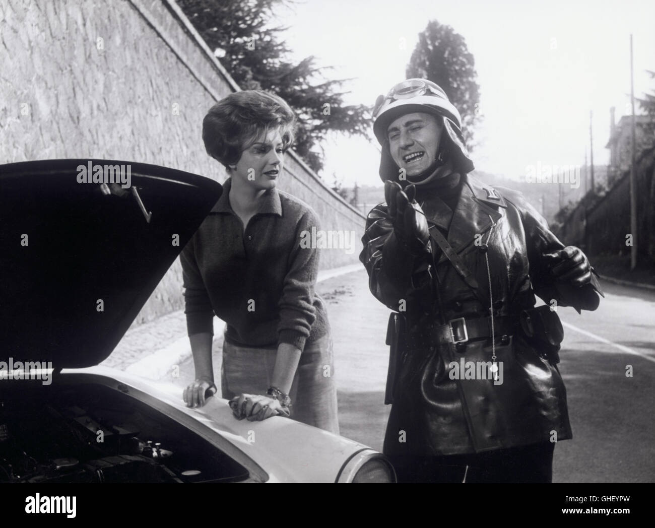 IL VIGILE Italien 1960 Luigi Zampa SYLVA KOSCINA and ALBERTO SORDI ...