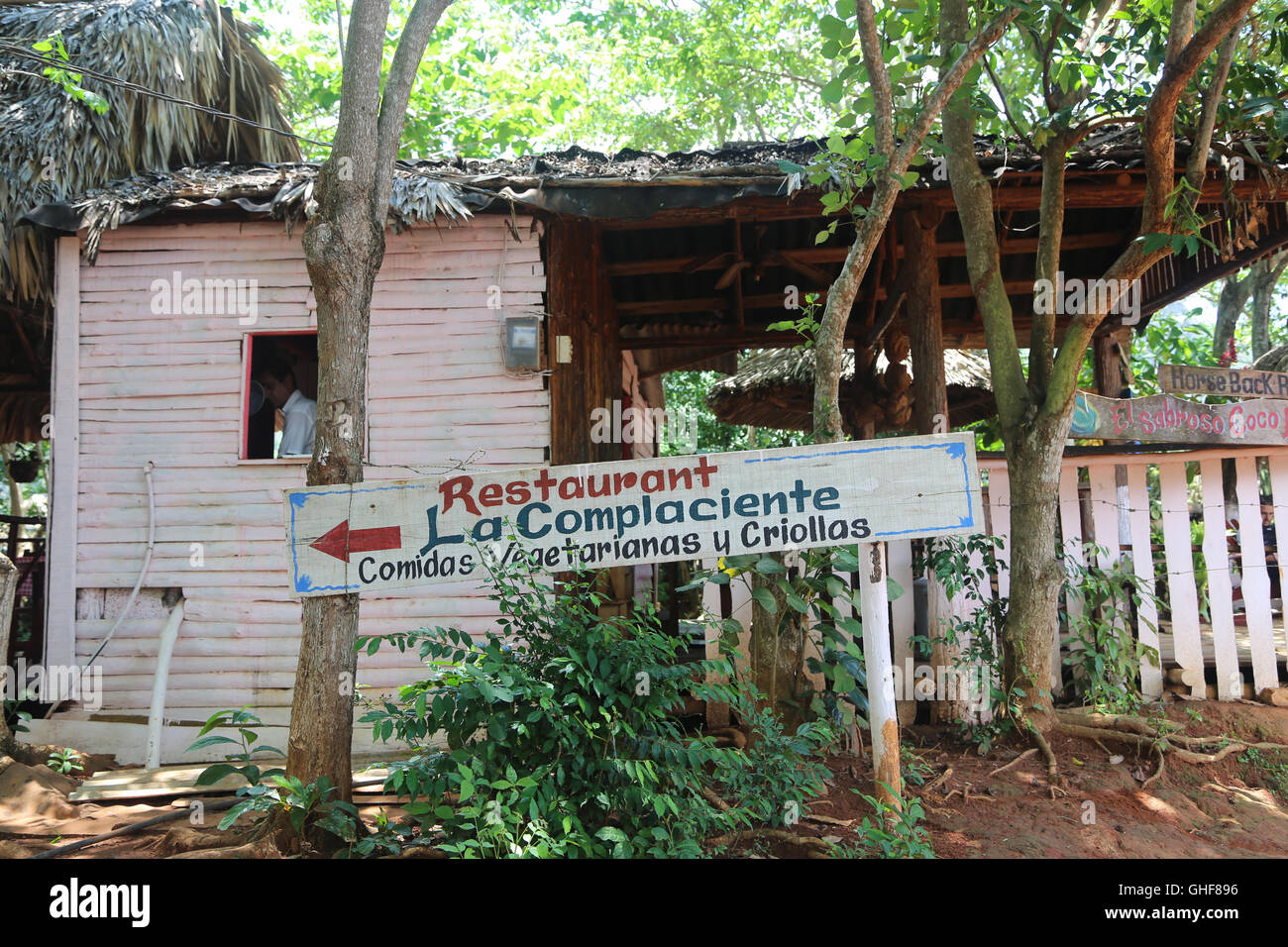 Cuban restaurant signage hi-res stock photography and images - Alamy