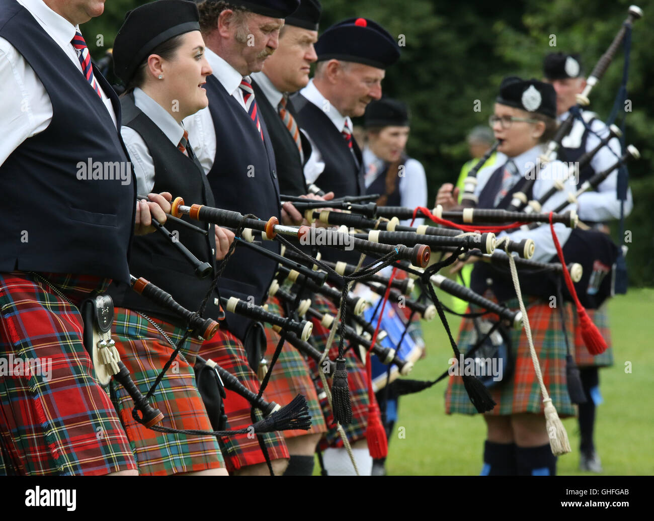 Sergeant Walker Memorial Pipe Band in action at the Lisburn ...