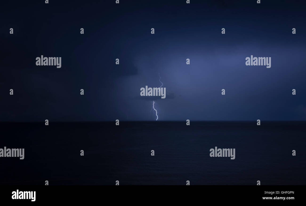 Storm clouds over sea hi-res stock photography and images - Alamy